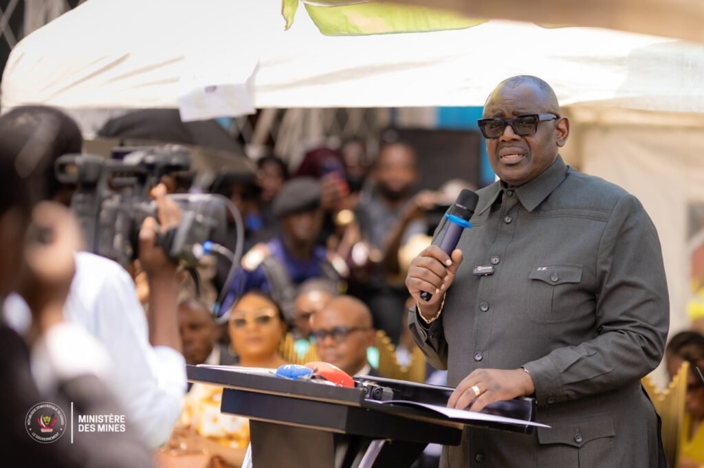 Secrétariat général des Mines: Louis Watum Kabamba à l'écoute des ...